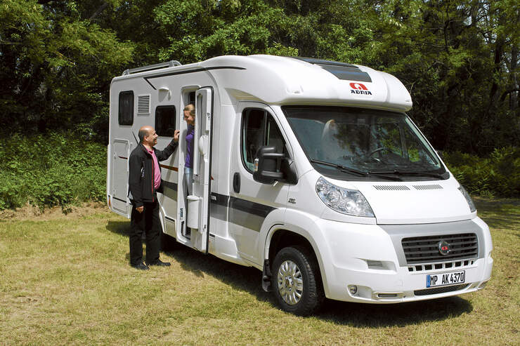 Premiere Adria Compact: Gut kombiniert - Promobil Premiere Adria Compact: Gut kombiniert - Promobil